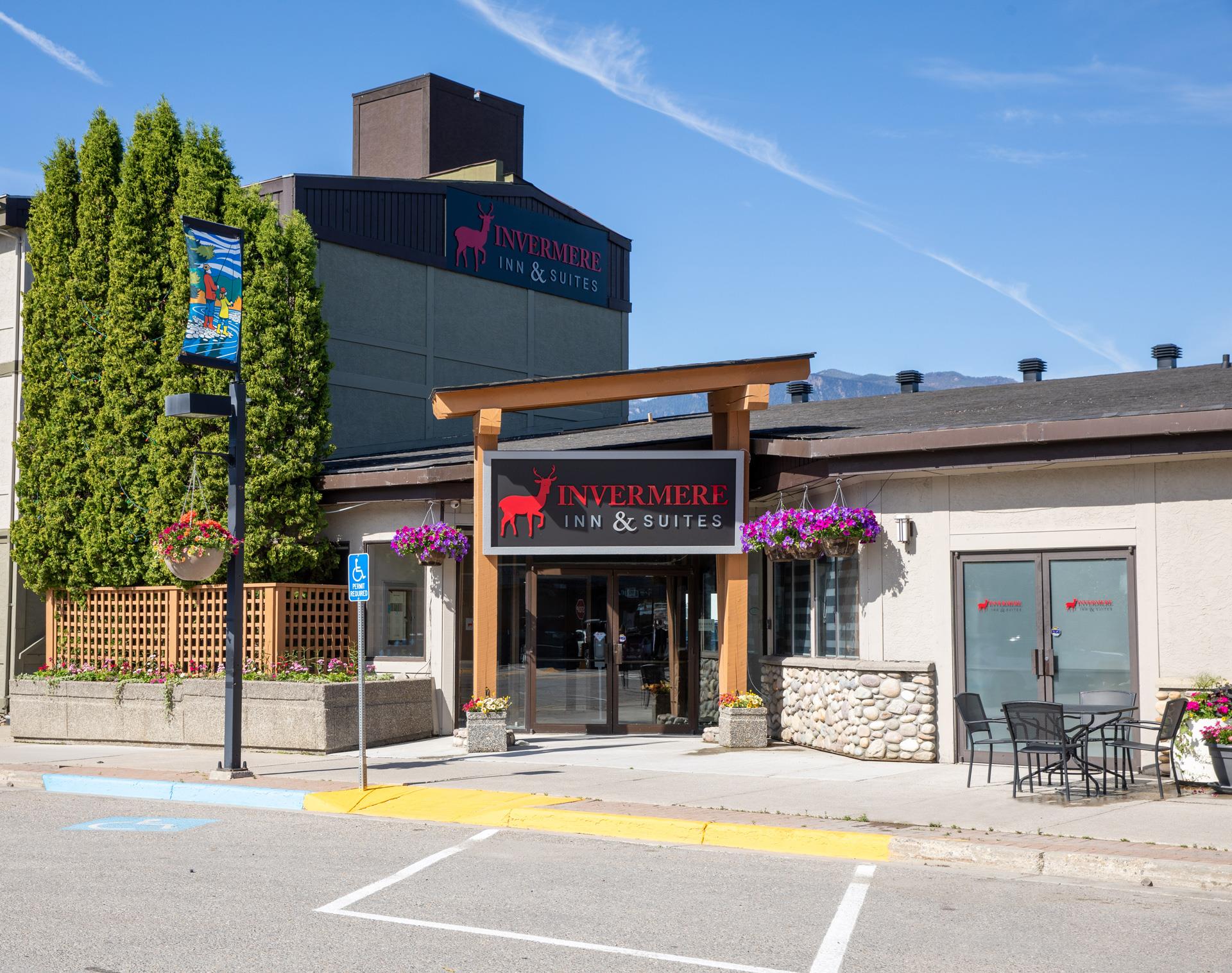 Home Page - Invermere Inn